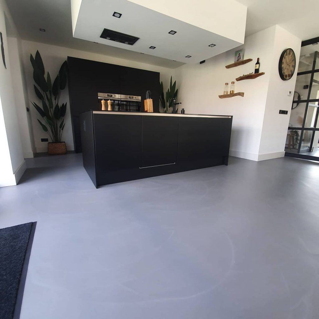 Betonlook gietvloer - Jeuring Vloeren